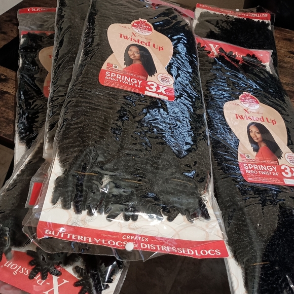 Hair | Outre Butterfly Locs Expression Springy Afro Twist 3x 24 Inch ...